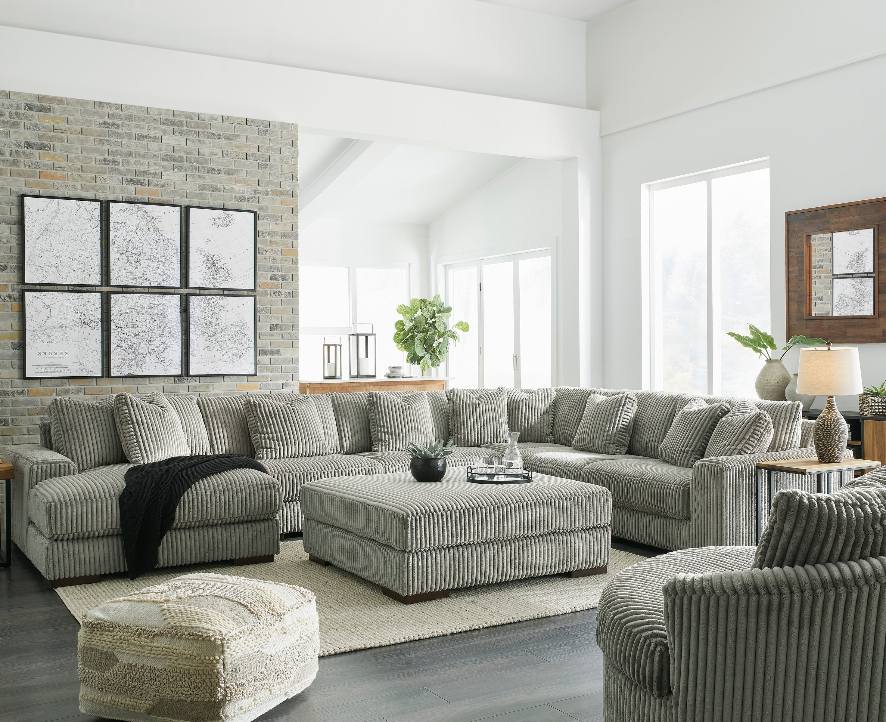 Signature Design by Ashley Lindyn 21105S8 6 Piece Sectional With Chaise Furniture and ApplianceMart Sectional Sofa Groups
