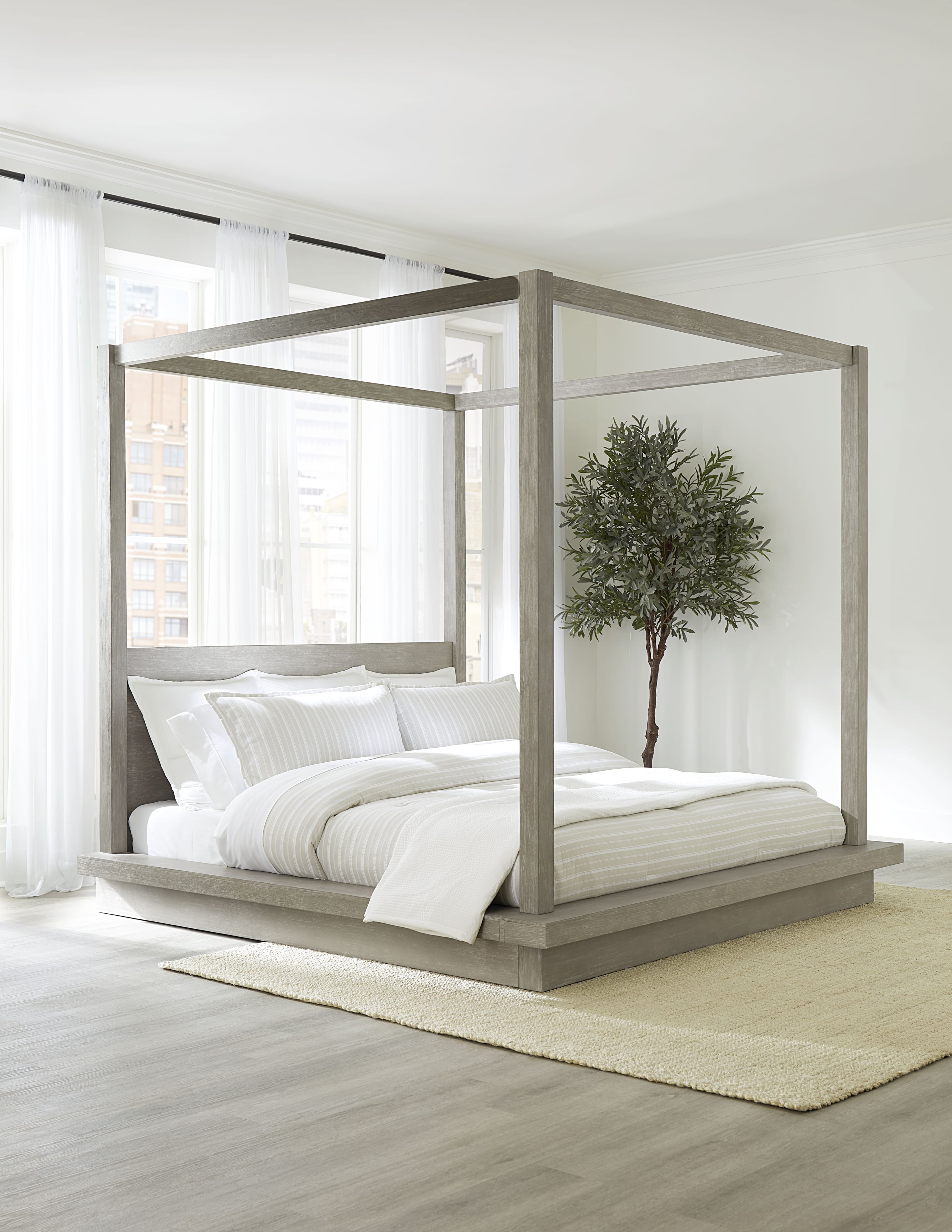 Melbourne Queen Wood Canopy Bed