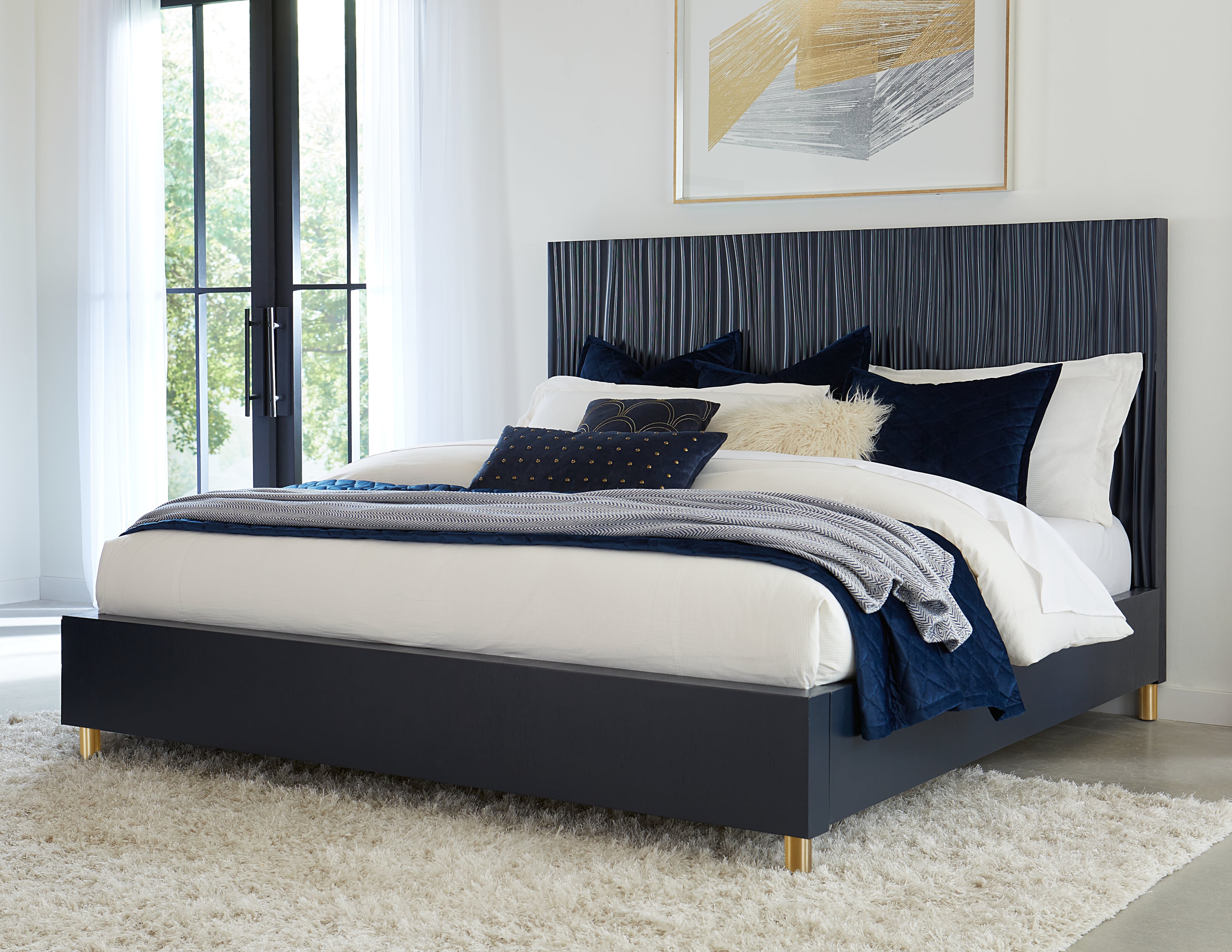 Argento Queen Wave Patterned Bed