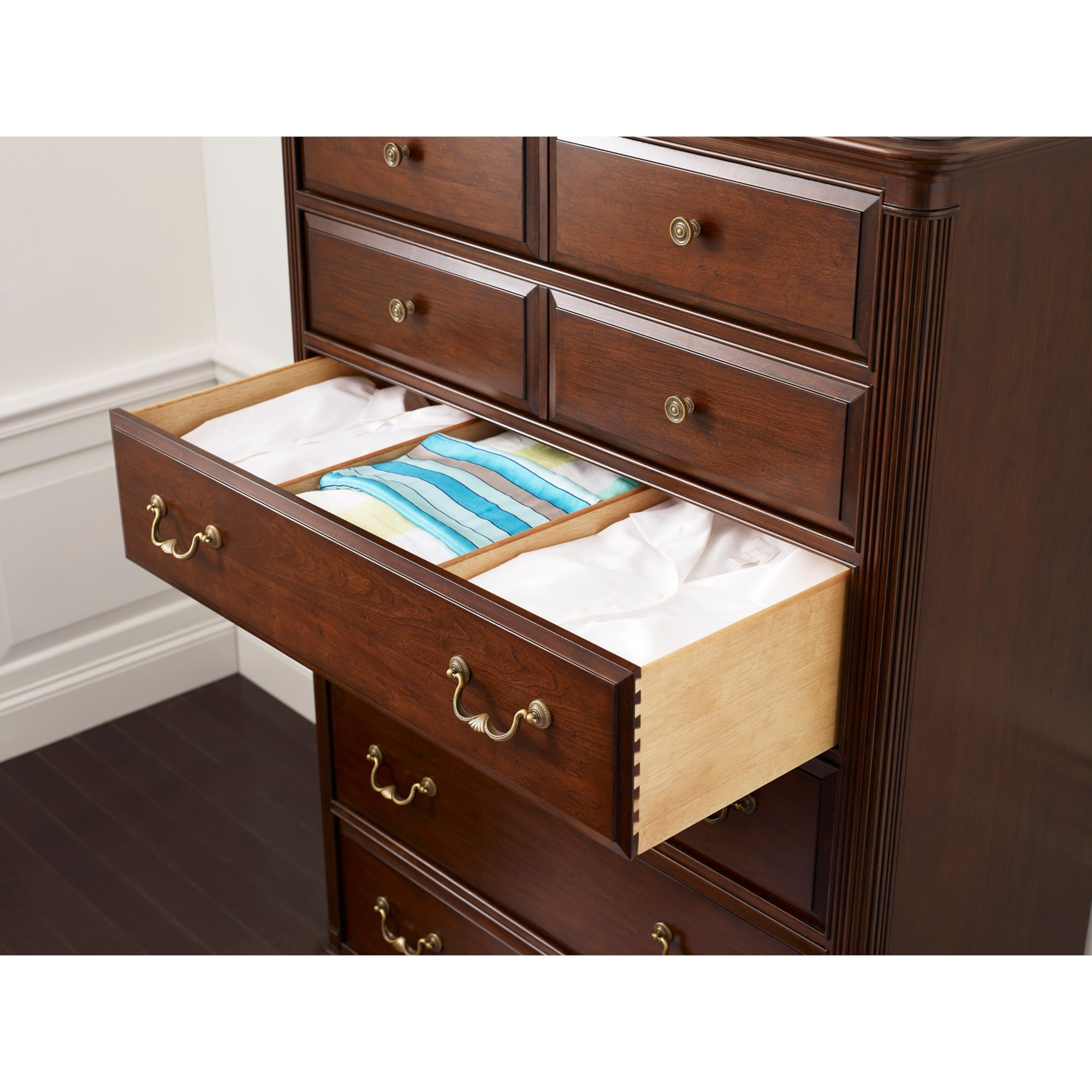 Kincaid Furniture Hadleigh A607215 Traditional Eight Drawer Chest with ...