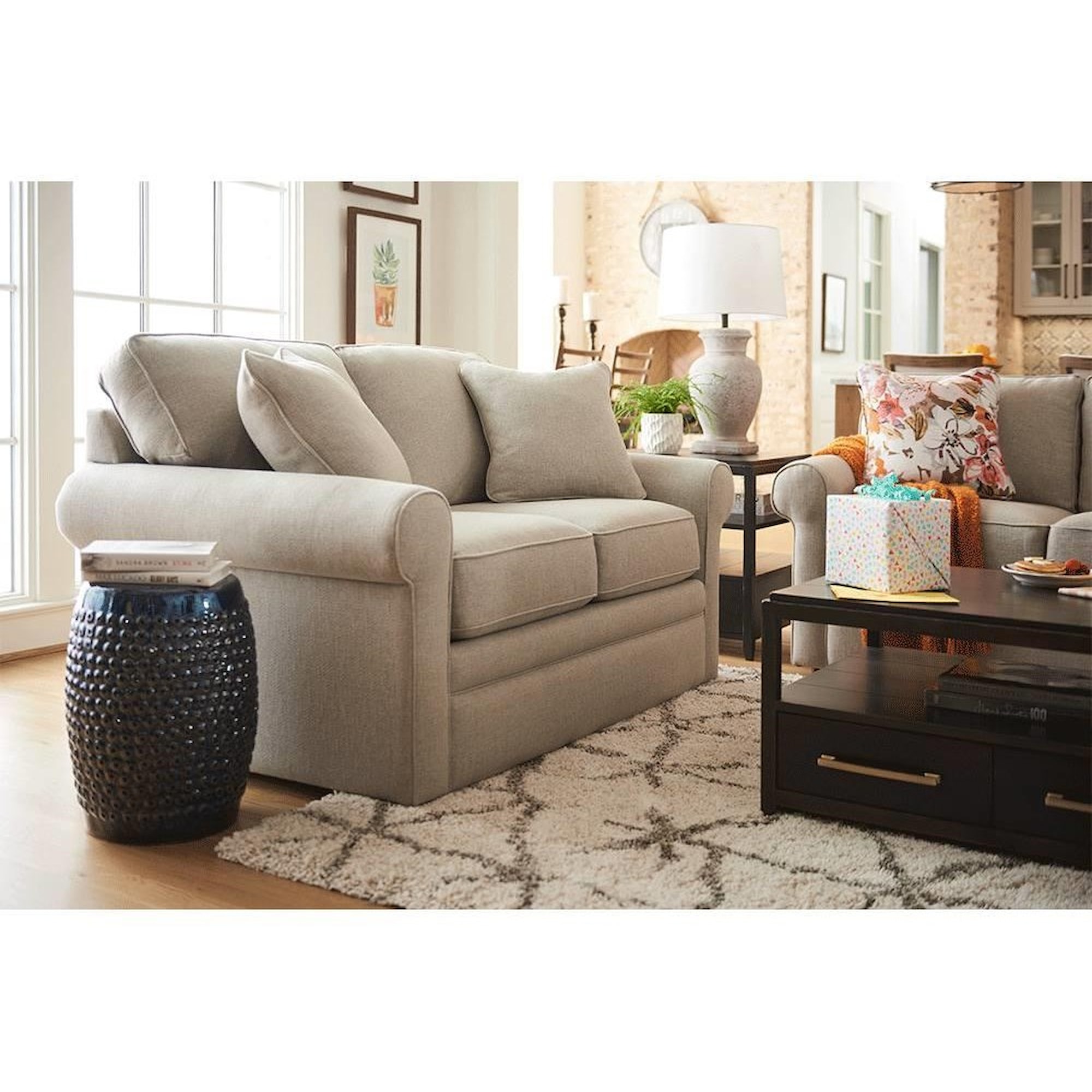 La-Z-Boy Collins 1011021 Collins Loveseat | Johnny Janosik | Loveseats