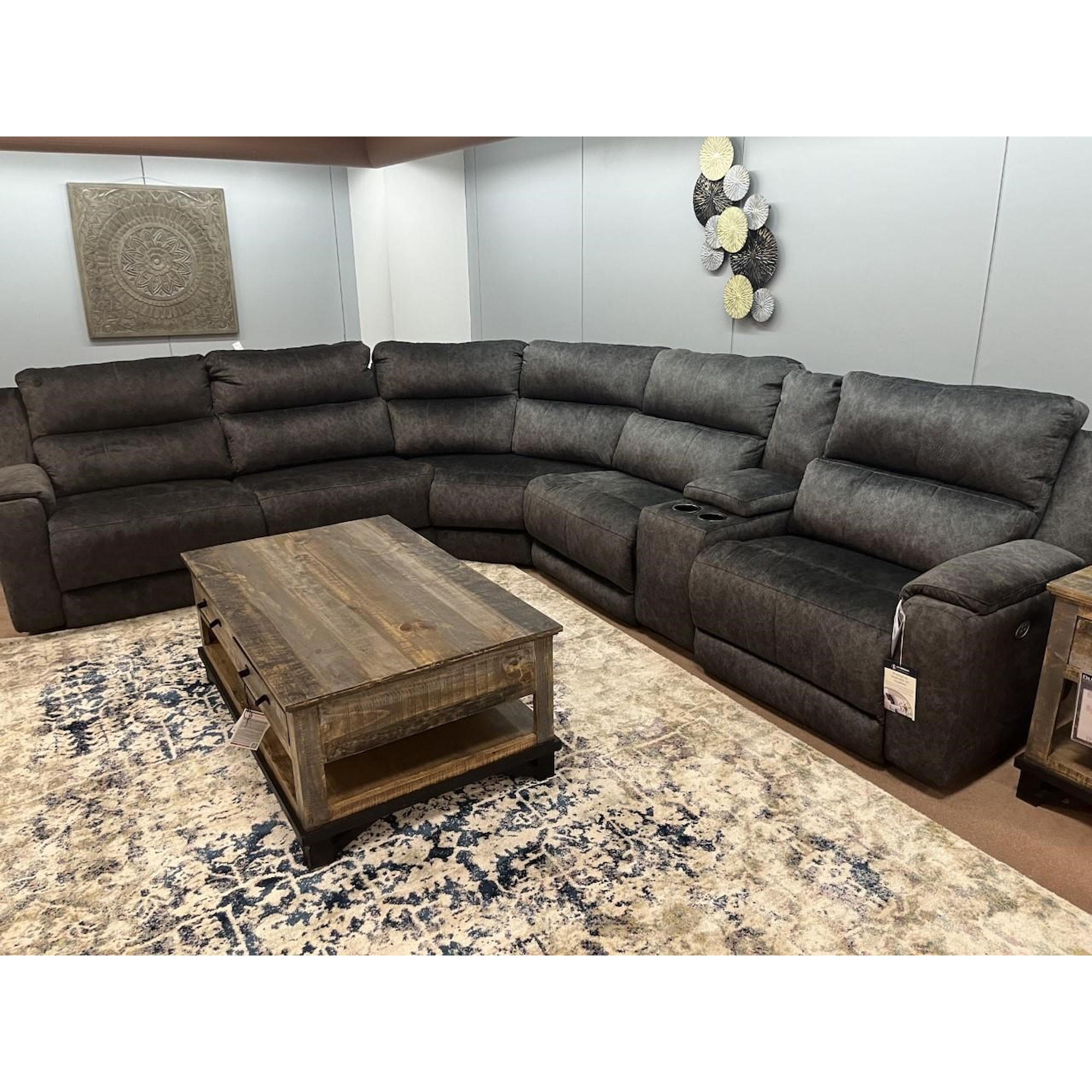 Southern Motion Sectional 5643366 6PC Sectional | Dunk & Bright ...